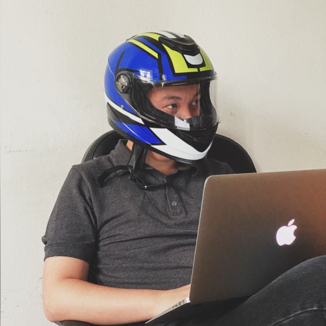 Yernar Abishev | Web-разработчик | UX/UI дизайнер | Low-Code & No-Code разработчик